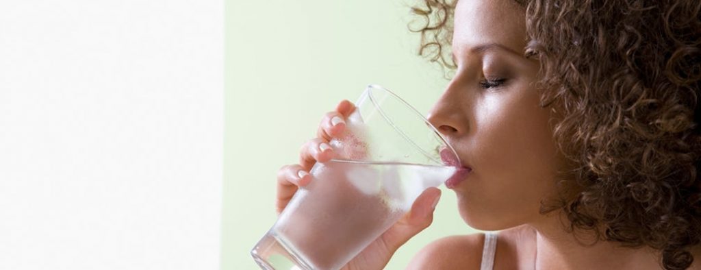 Hazards of Drinking Cold Water - Arogyam Nutrition